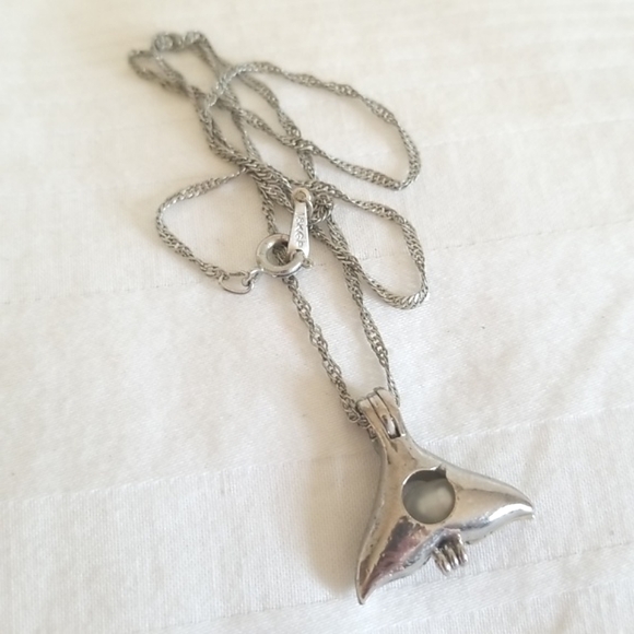 Jewelry | Vintage 18k Gold Whale Fin Pearl Necklace | Poshmark